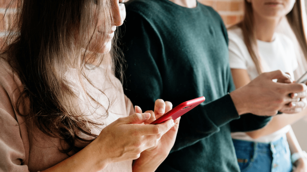 What Is a Twitter Chat: Everything You Need to Know